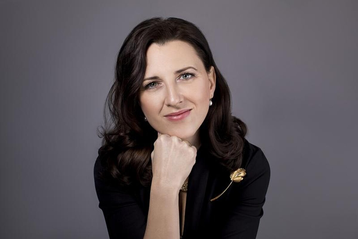 DIT-professor Helena Liebelt winning at the Women in Tech Global Awards ...